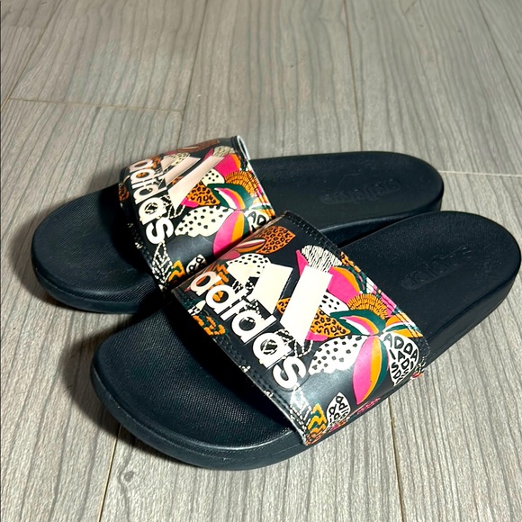 adidas | Shoes | Like New Adidas Padded Top Slides Sz 6 | Poshmark